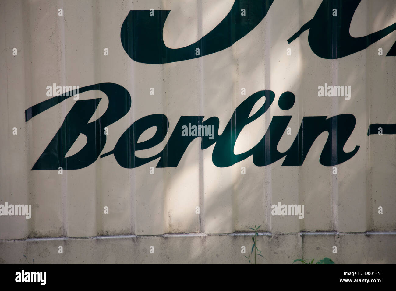 Berlin hand written sign Stock Photo - Alamy
