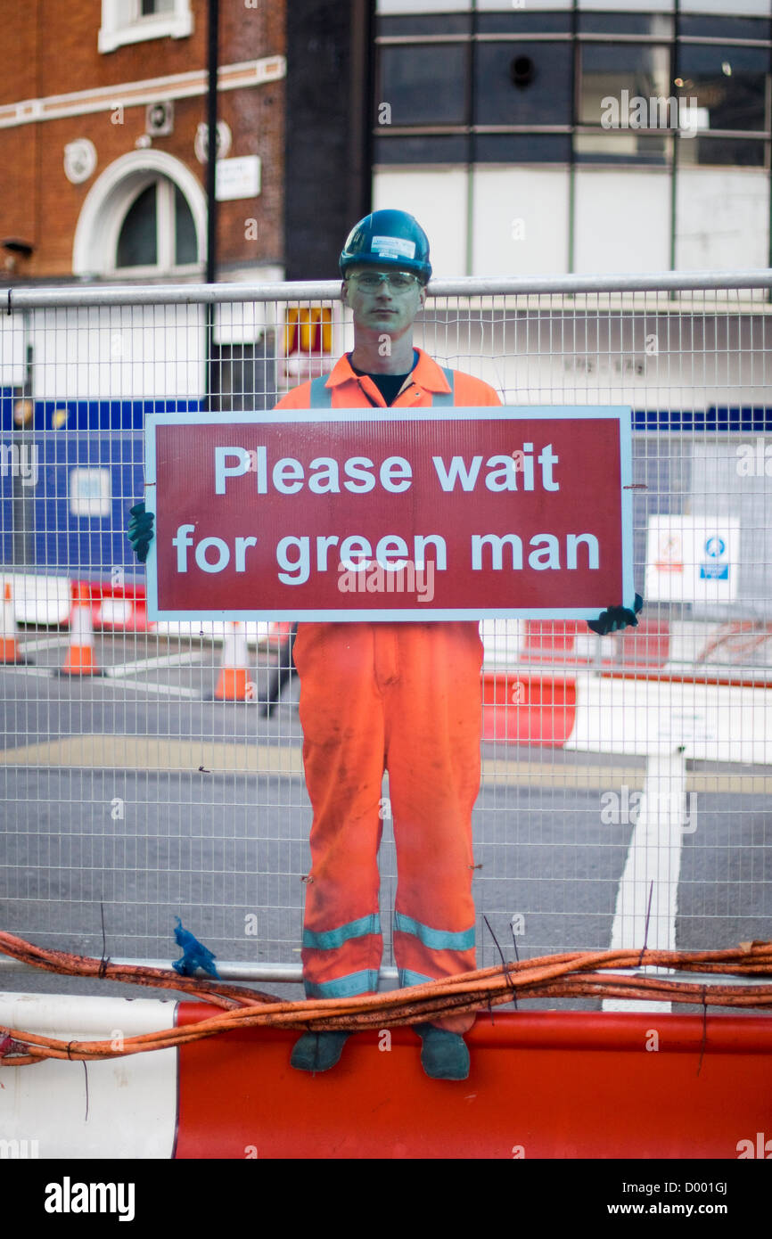 Please wait here sign hi-res stock photography and images - Alamy