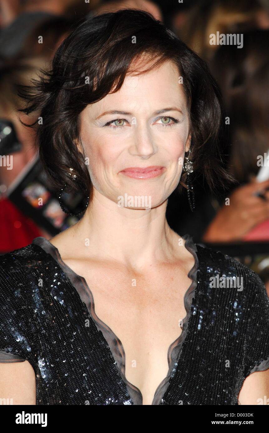 Sarah Clarke Twilight