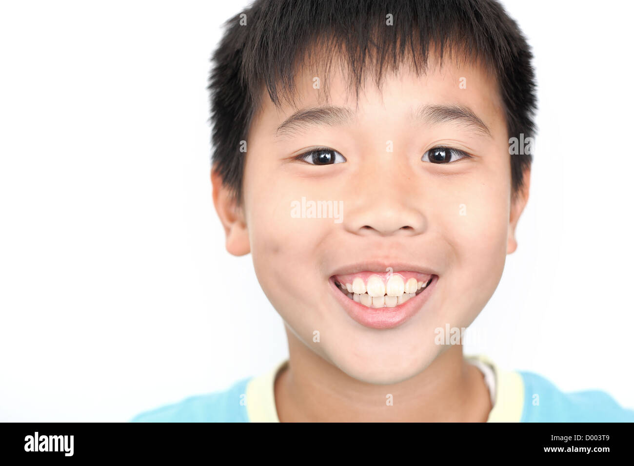 Smiling boy china hi-res stock photography and images - Alamy