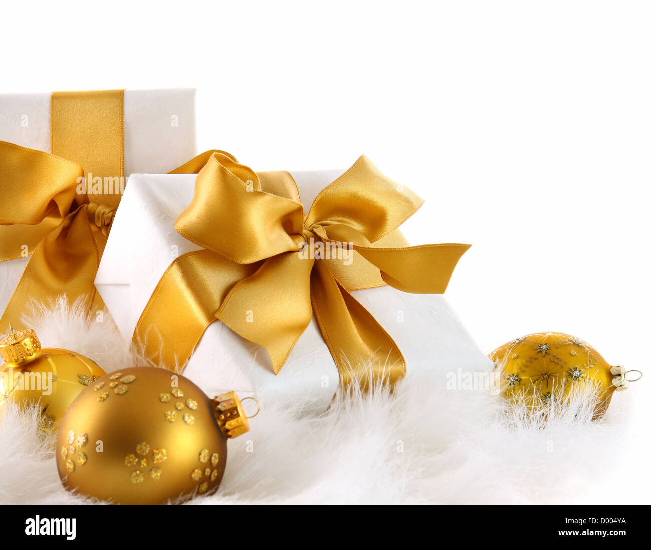 White shiny balls hi-res stock photography and images - Alamy