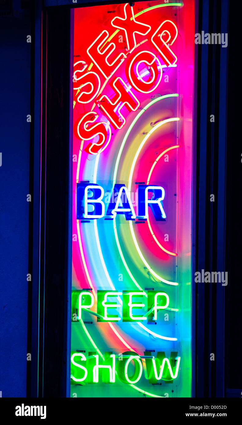 SEX SHOP/PEEP SHOW NEON SIGN IN SPAIN Stock Photo - Alamy