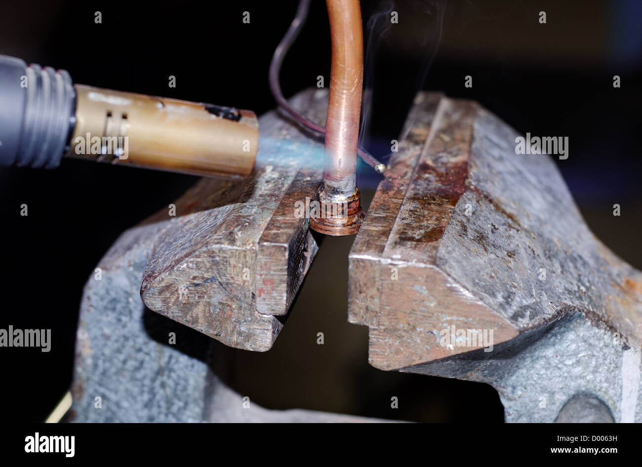 Soldering copper pipe hi-res stock photography and images - Alamy