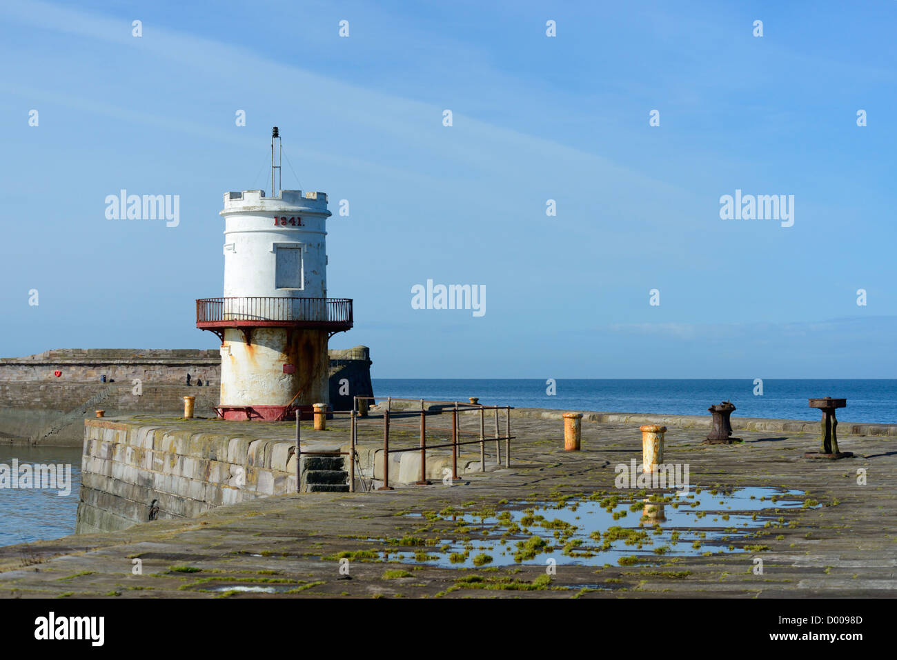 Harbour lighthouse whitehaven hi-res stock photography and images - Alamy