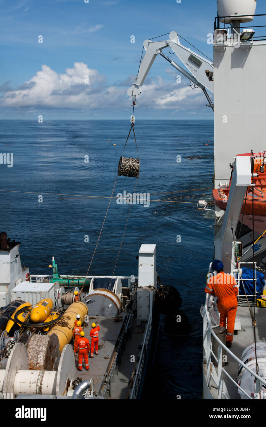 bunkering/supply operation at ocean with CGG Amadeus Seismic vessel and ...