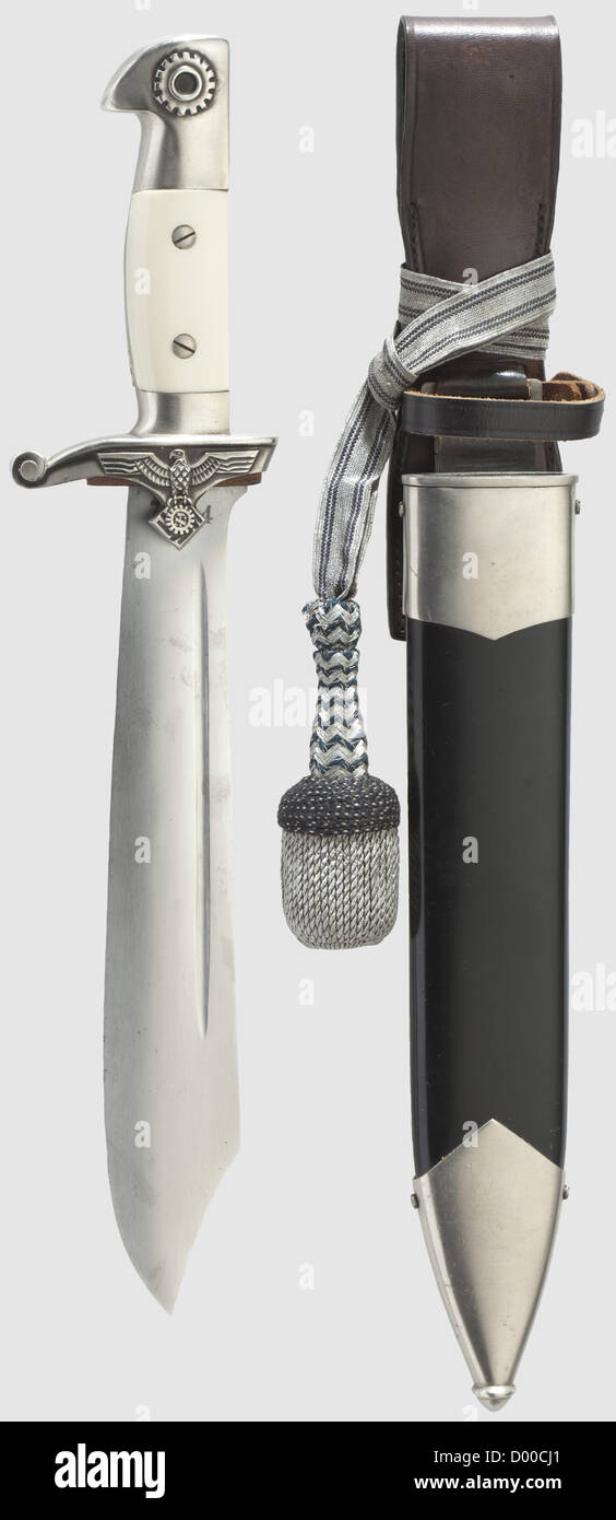 Solingen massive single edged blade with etched makers logo hi-res ...