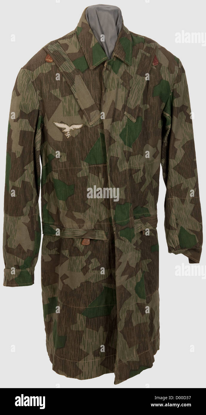 A paratrooper's jump smock or "Knochensack",3rd model in splinter ...