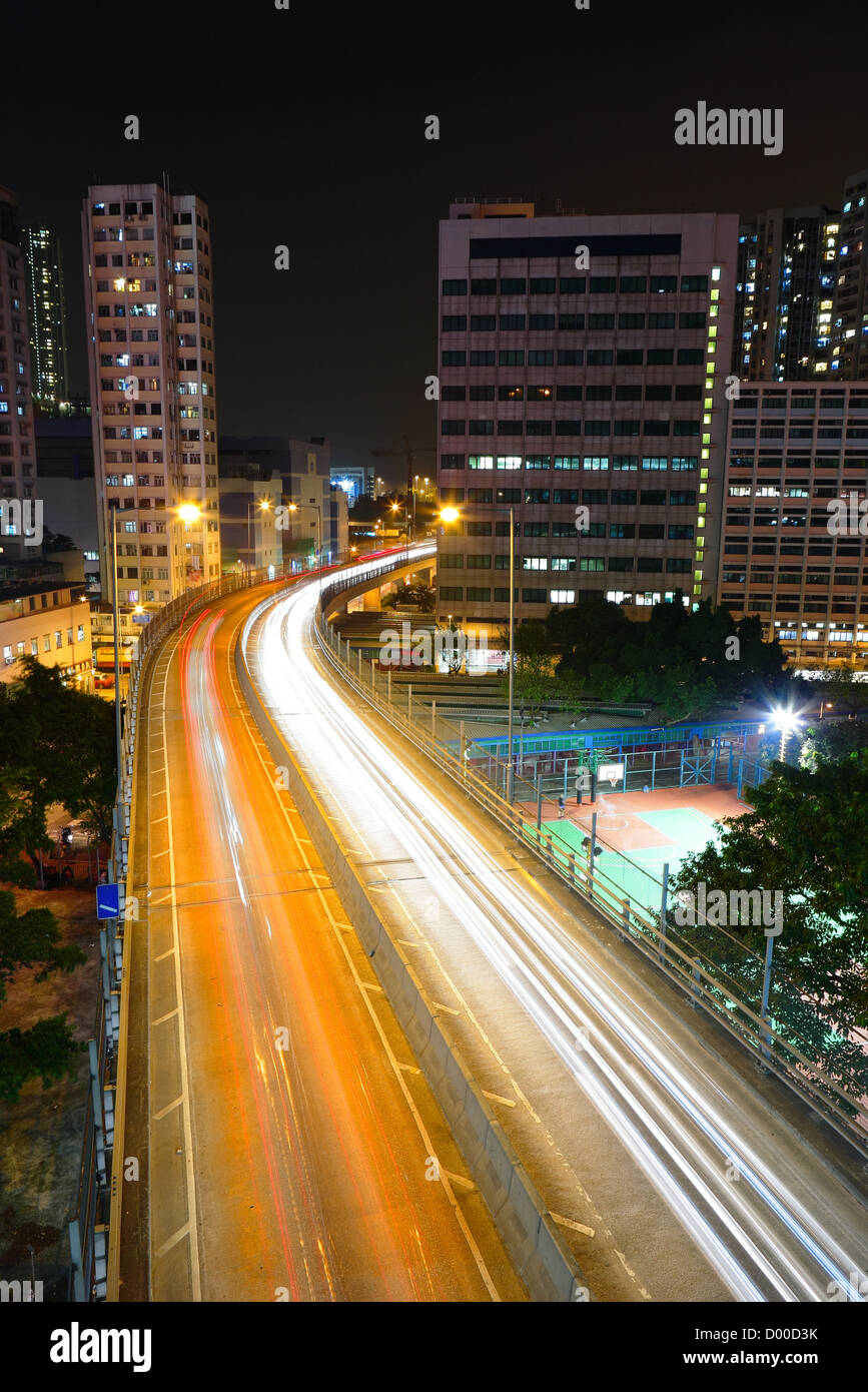 night scenes of city Stock Photo - Alamy