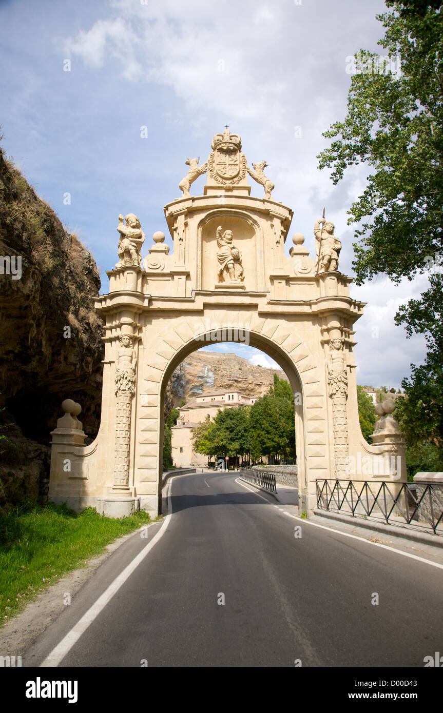 Access street hi-res stock photography and images - Alamy