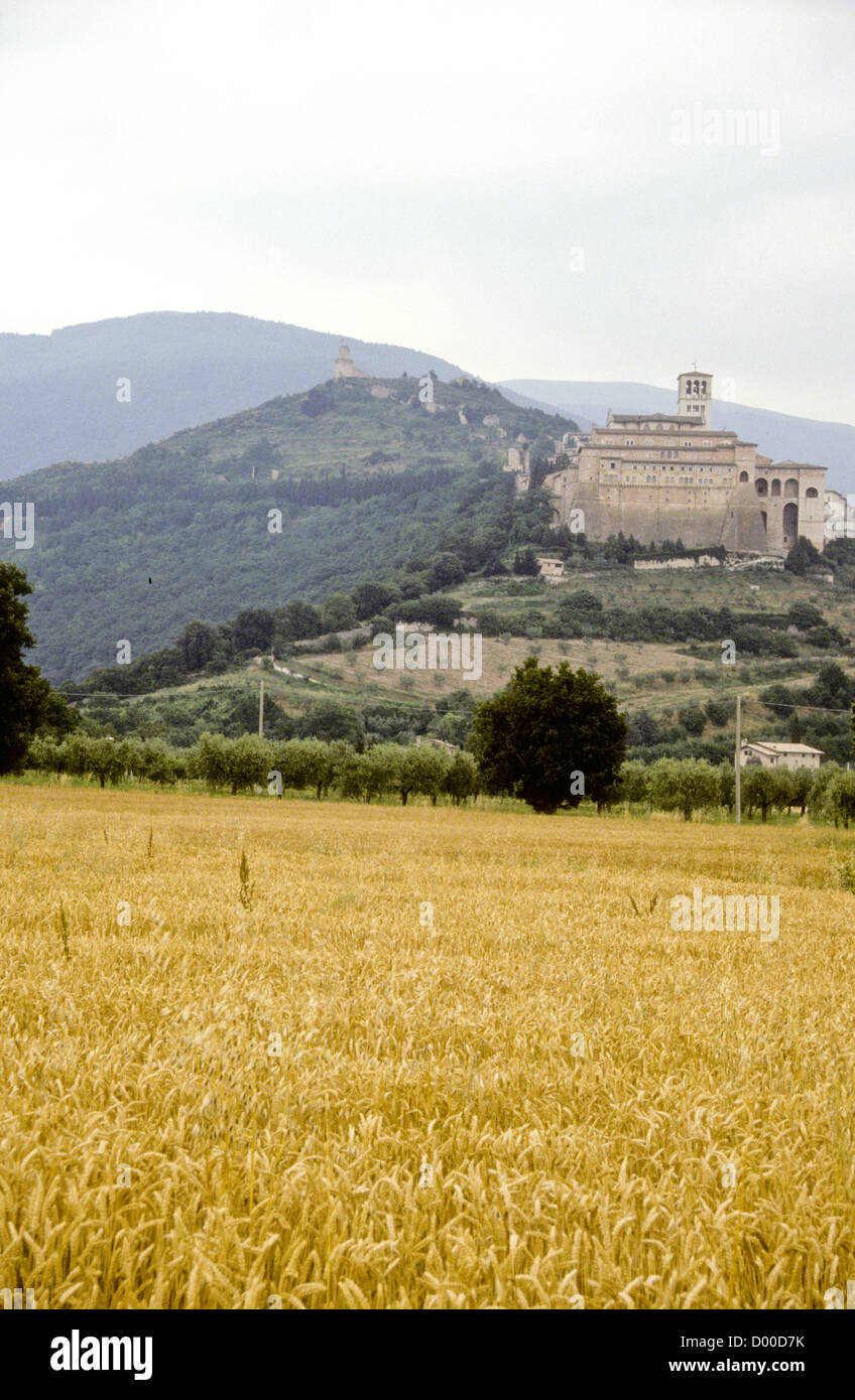 Roman hilltop villages hi-res stock photography and images - Alamy