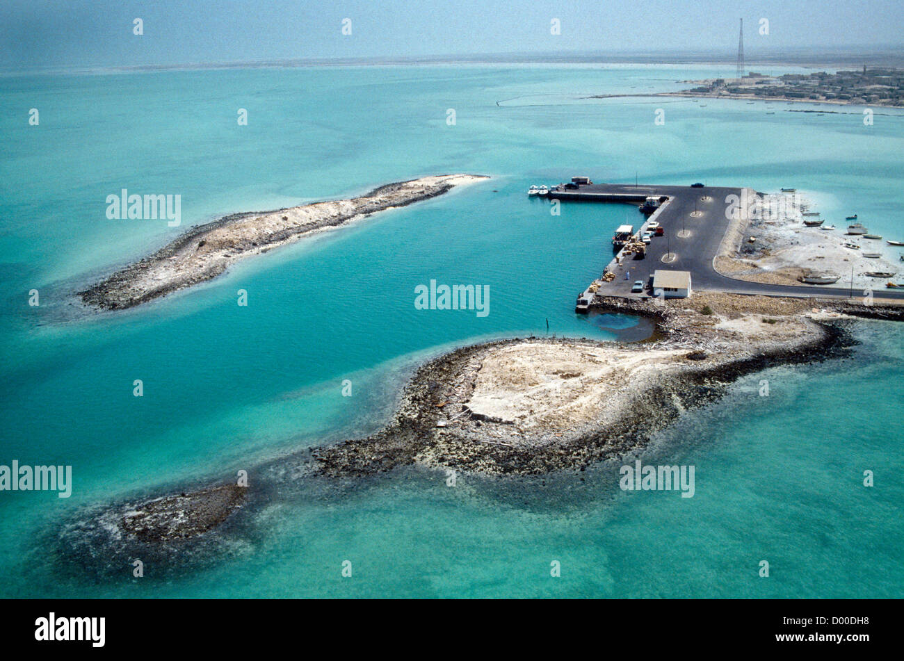 Qatar Aerial Of Harbour 1970s Stock Photo - Alamy