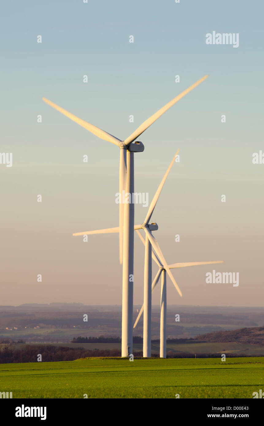Countryside and windmill hi-res stock photography and images - Alamy