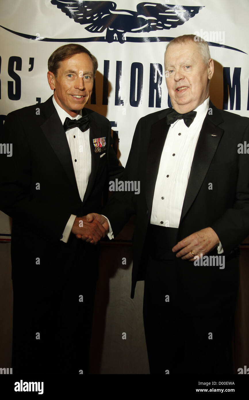 Us Army General David Petraeus High Resolution Stock Photography and ...