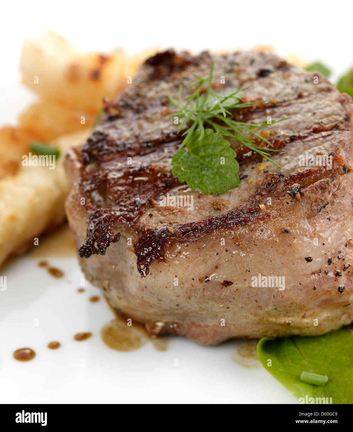 Beef fillet hi-res stock photography and images - Alamy