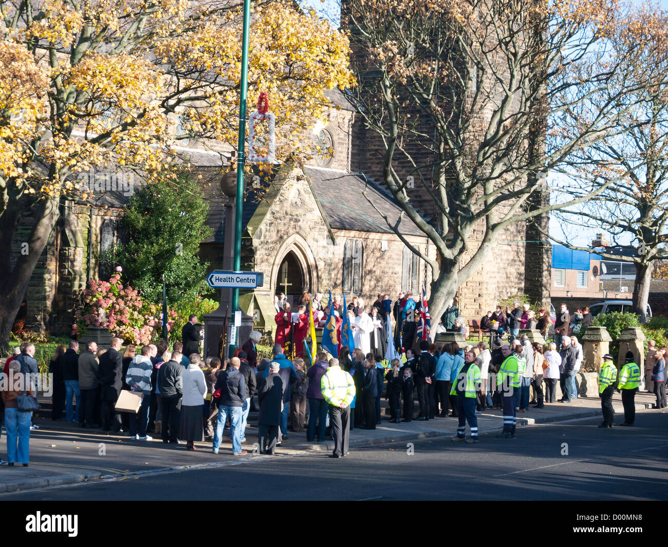 Remembrance sunday village hi-res stock photography and images - Alamy