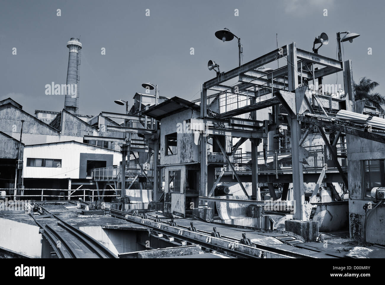 Factory building exterior hi-res stock photography and images - Alamy