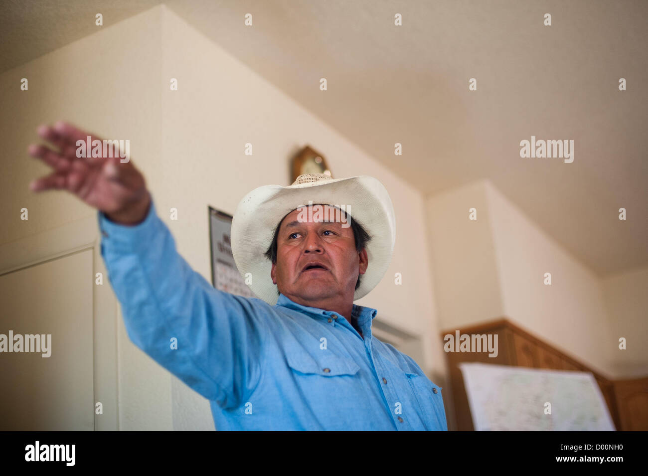 Oct. 2, 2012 - Sand Spring, Arizona, U.S. - LLOYD MCCABE, a Navajo ...