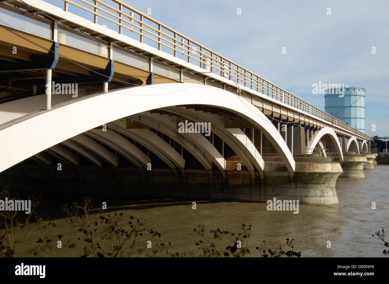 Victoria Railway Bridge over the River Thames in London, England Stock ...