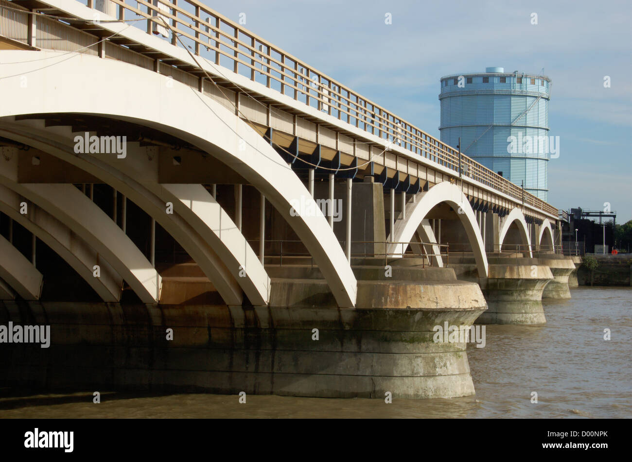 Victoria Railway Bridge over the River Thames in London, England Stock ...