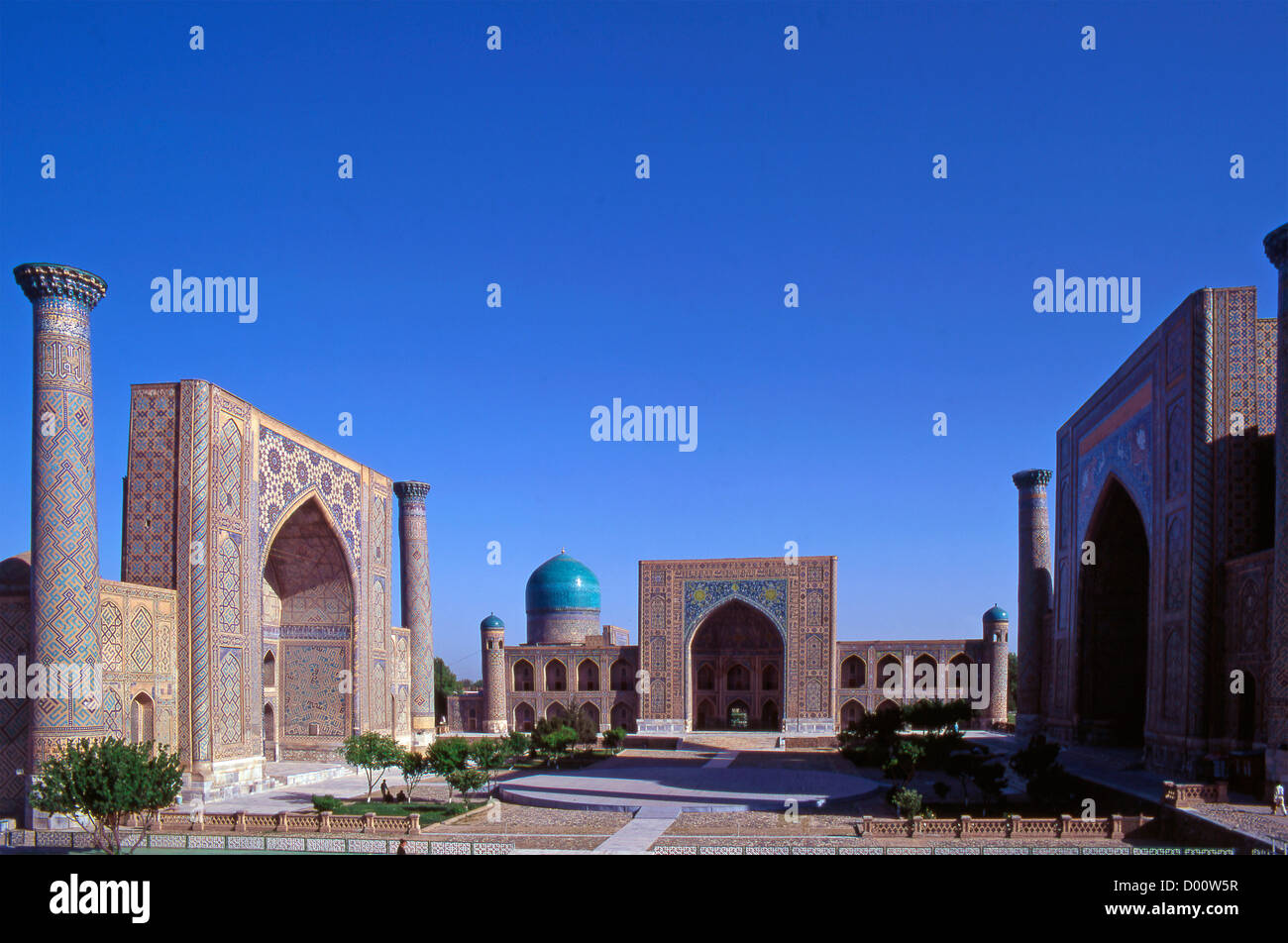 Historic monuments samarkand hi-res stock photography and images - Alamy