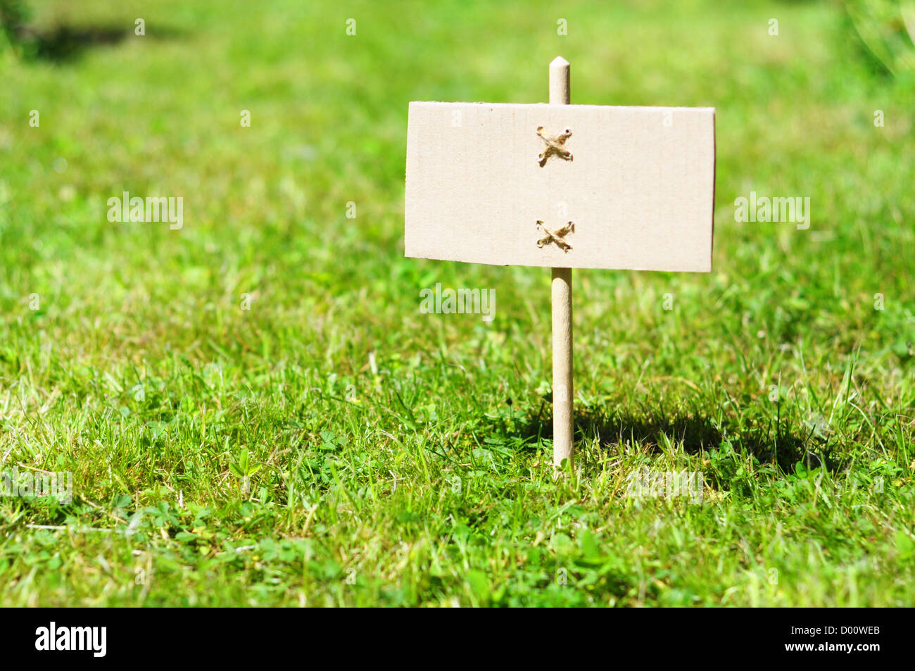 empty or blank sign with copyspace in green nature Stock Photo - Alamy