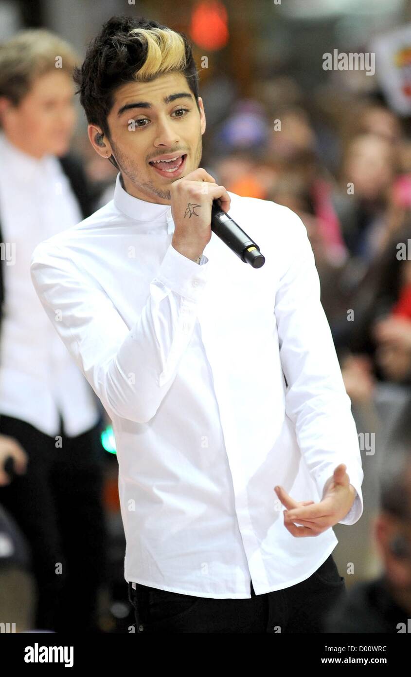 Zayn malik on stage nbc hi-res stock photography and images - Alamy