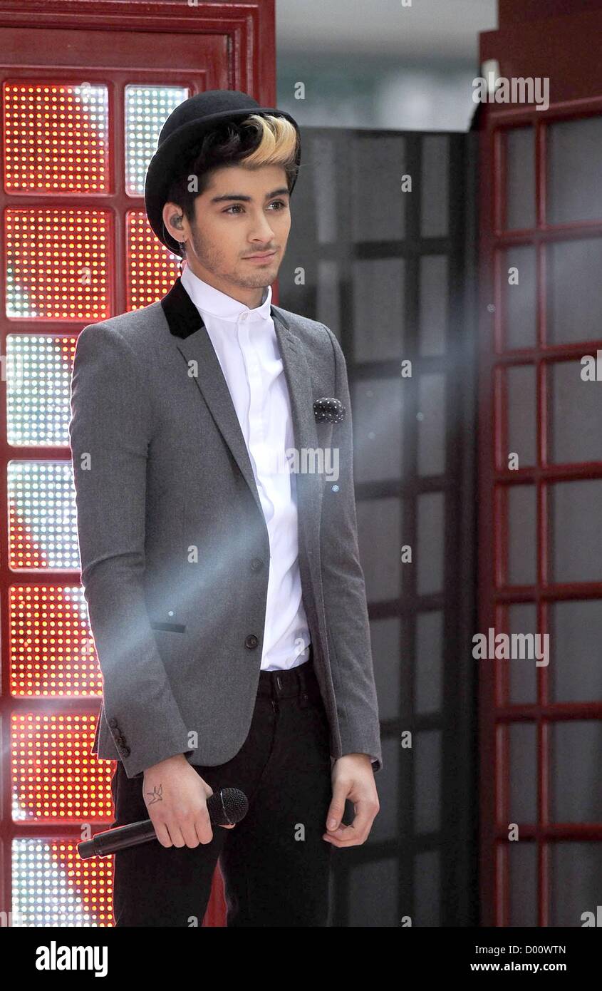 New York, USA. 13th November 2012. Zayn Malik on stage for NBC Today ...