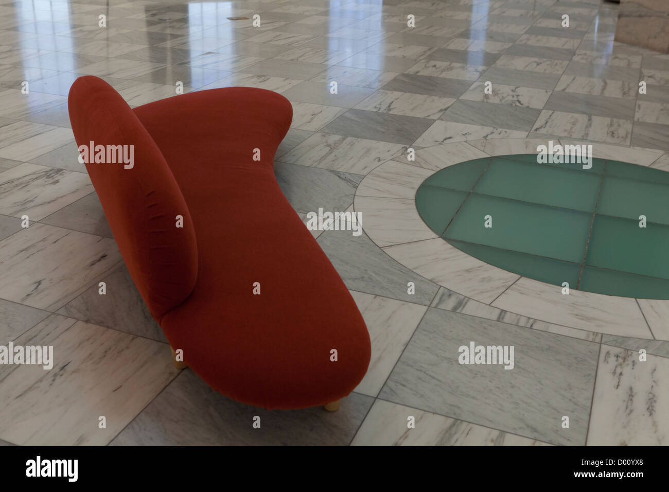 Contemporary seating design in lobby Stock Photo - Alamy