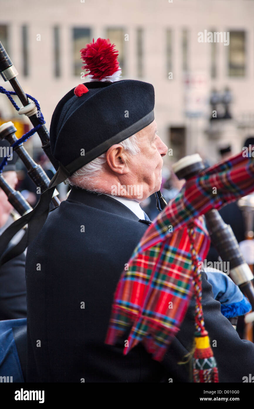 Scottish great highland bagpipes hi-res stock photography and images ...