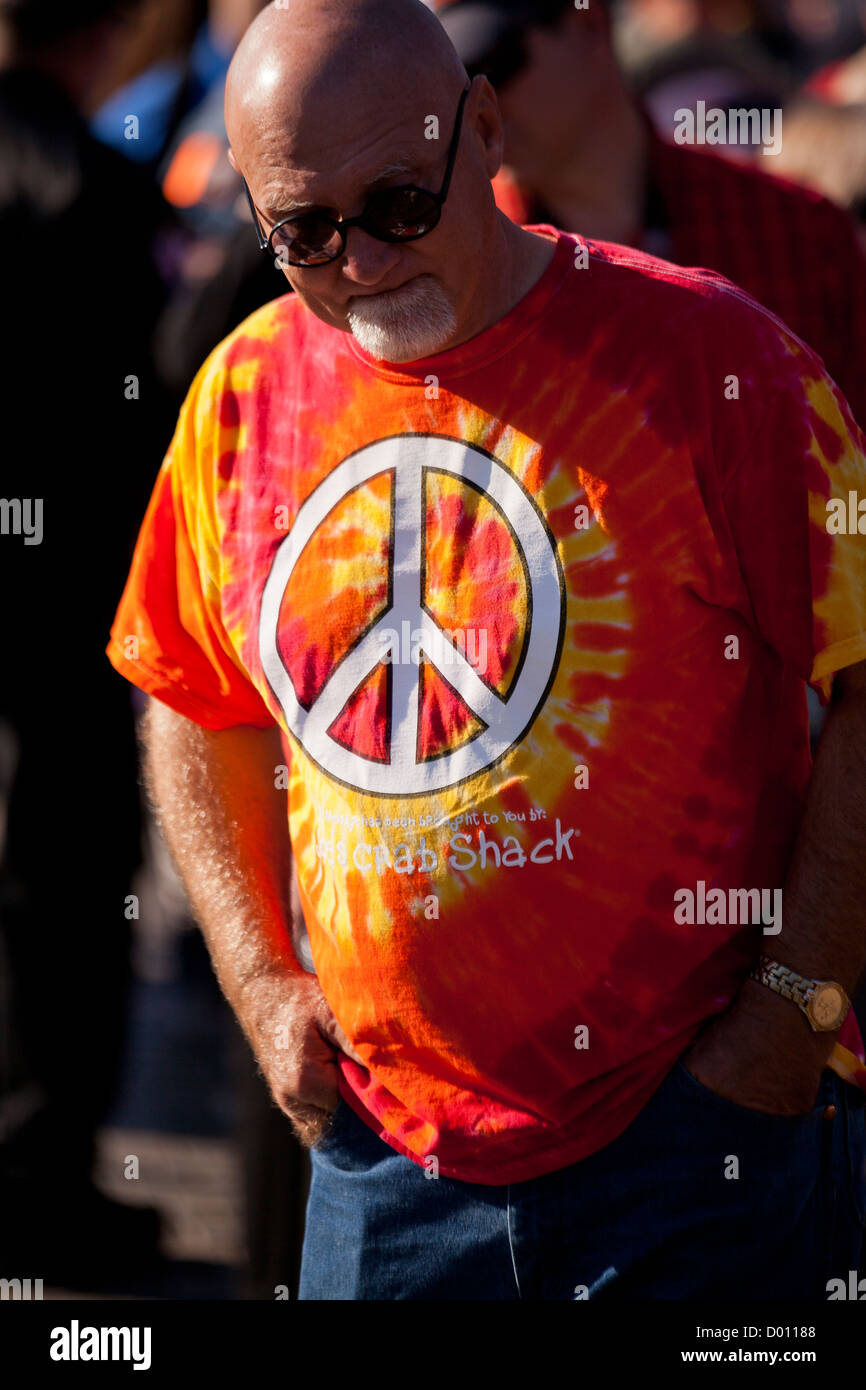 Wearing a sign hi-res stock photography and images - Alamy