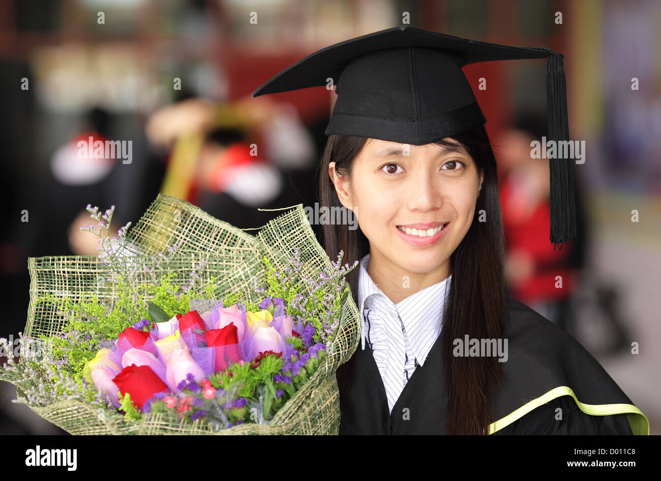 Graduation university portrait woman hi-res stock photography and ...