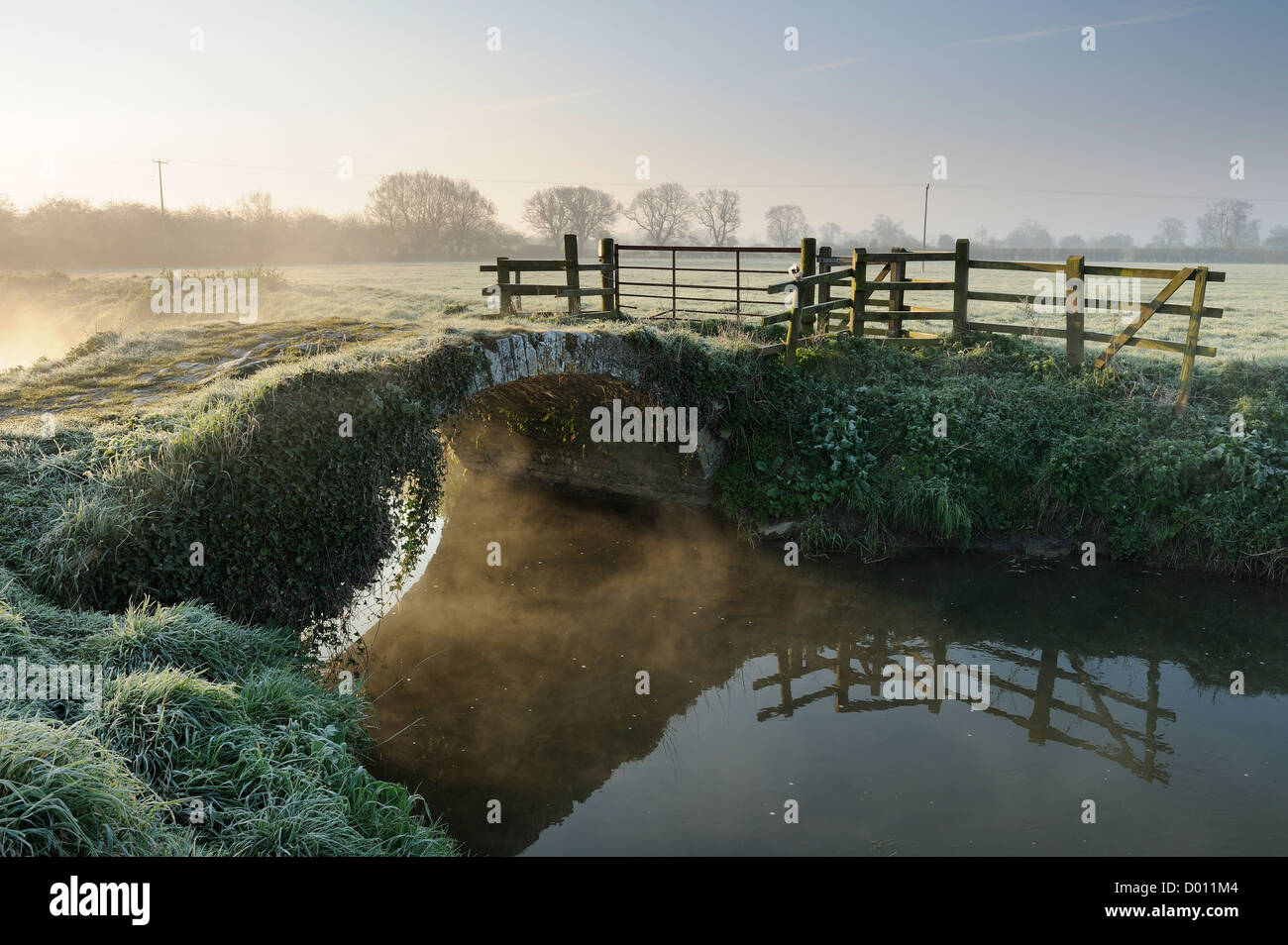 An old packhorse bridge in the village of Baltonsborough, Somerset, UK ...