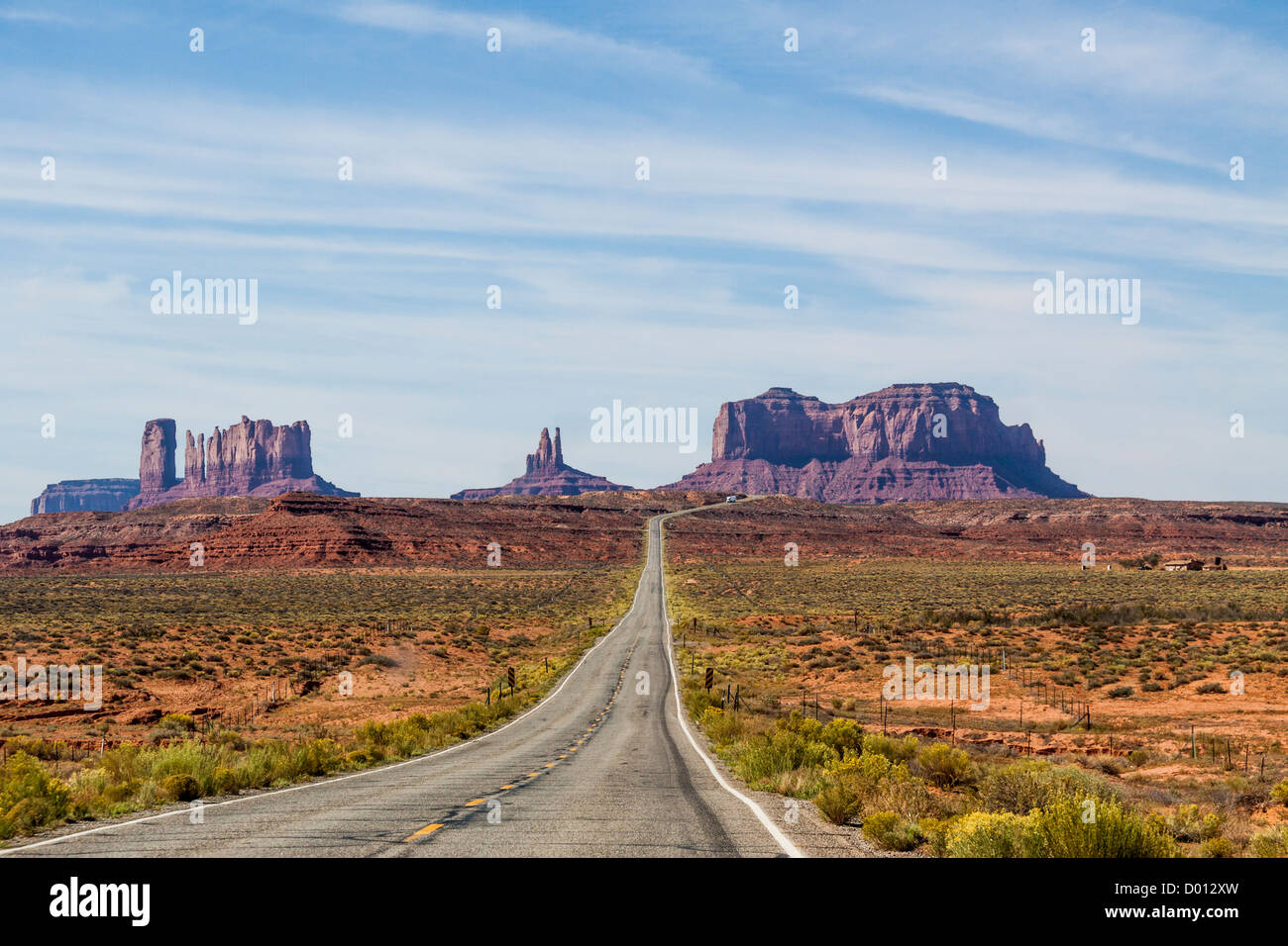 View monument valley highway 163 hi-res stock photography and images ...