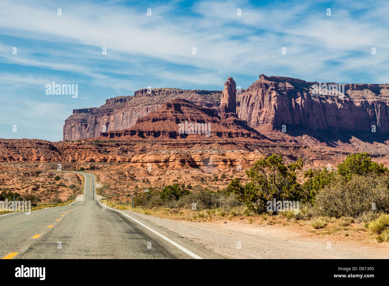 View monument valley highway 163 hi-res stock photography and images ...