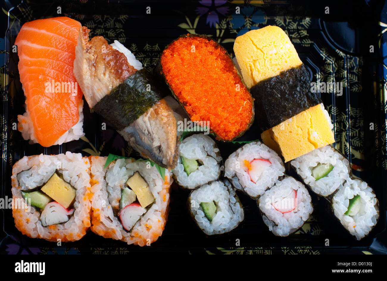 Japanese kitchen set sushi hi-res stock photography and images - Alamy