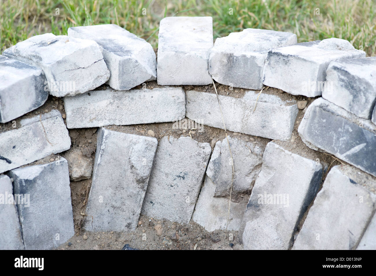 Cement bricks hi-res stock photography and images - Alamy