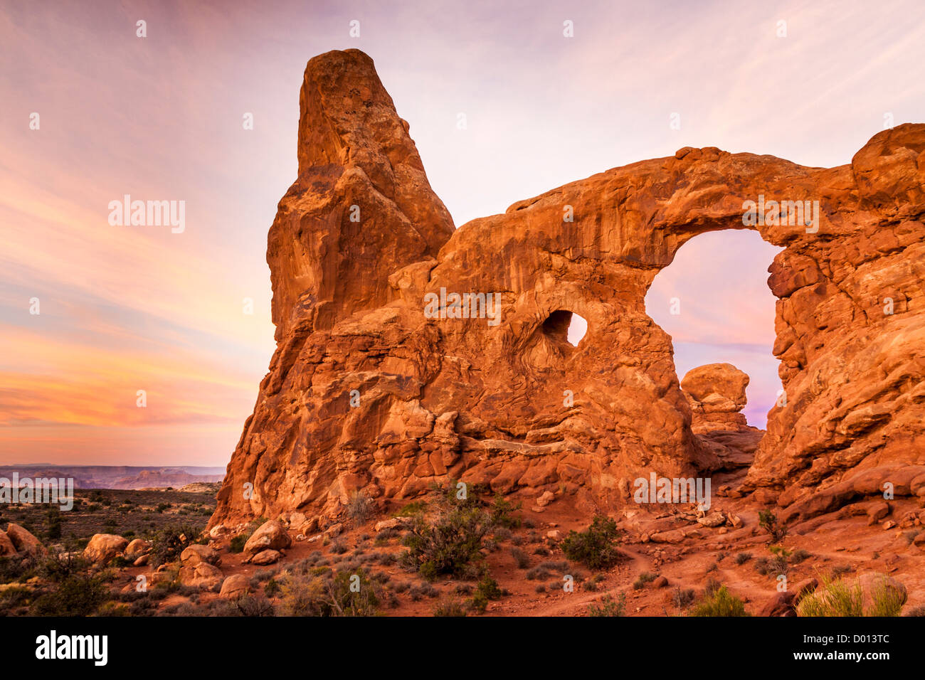 Turret Arch at sunrise in Arches National Park in Utah Stock Photo - Alamy