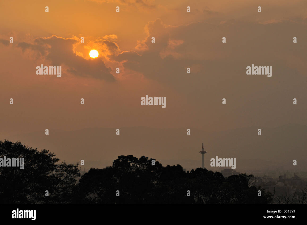 Kyoto sunset hi-res stock photography and images - Alamy