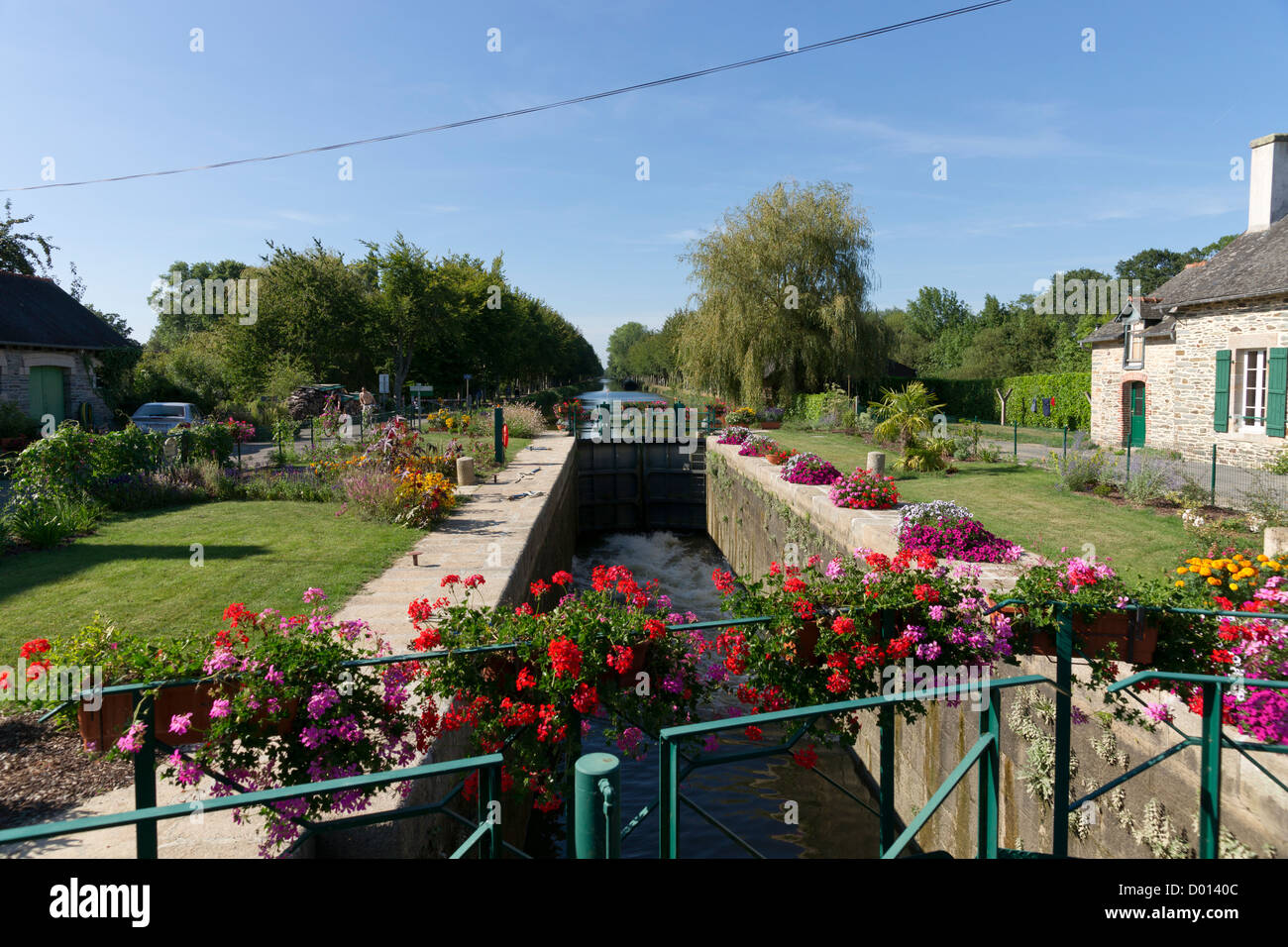 Malestroit brittany france hi-res stock photography and images - Alamy