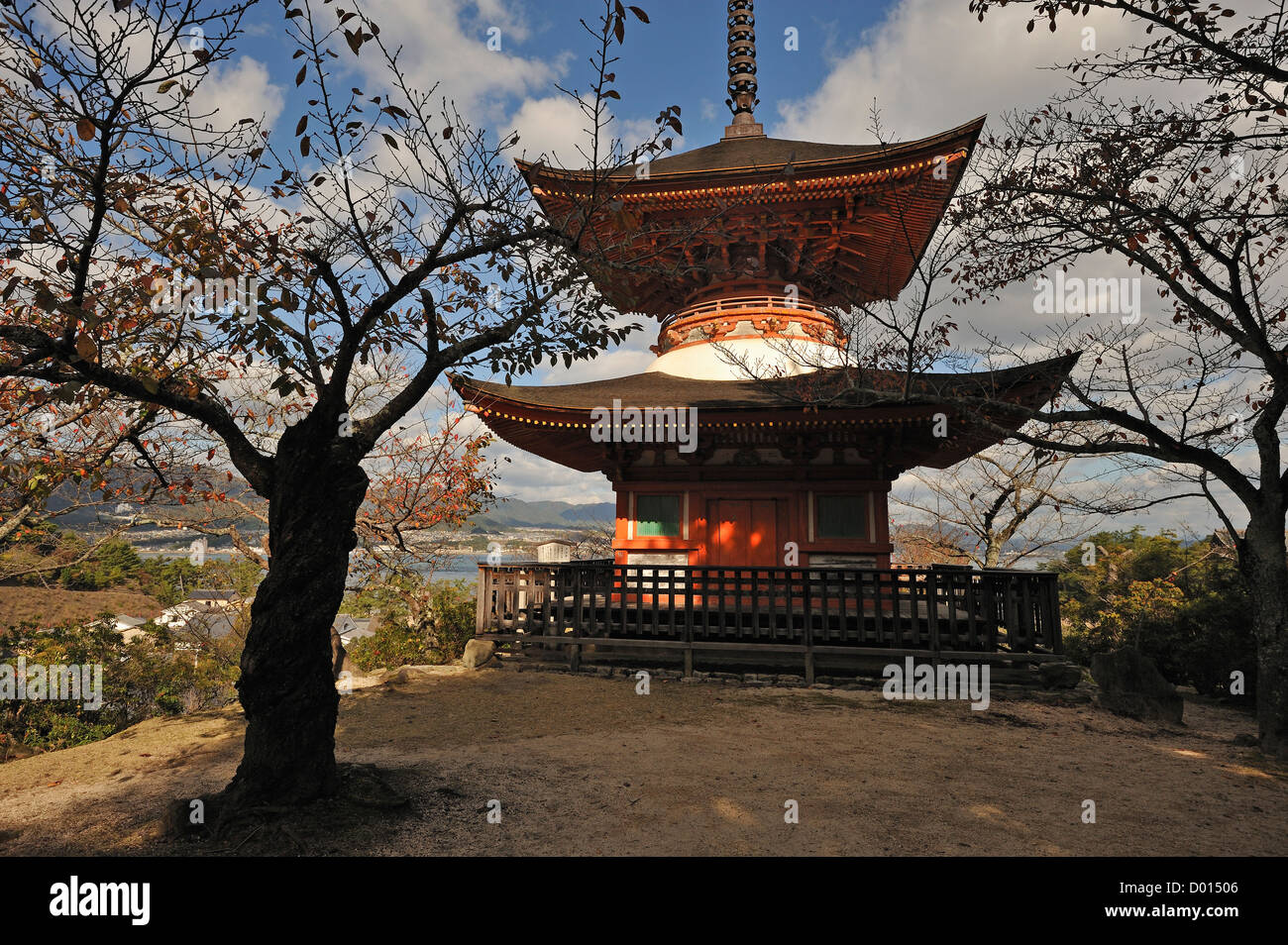 The Tahoto pagoda on the island of Miyajima, Japan Stock Photo - Alamy