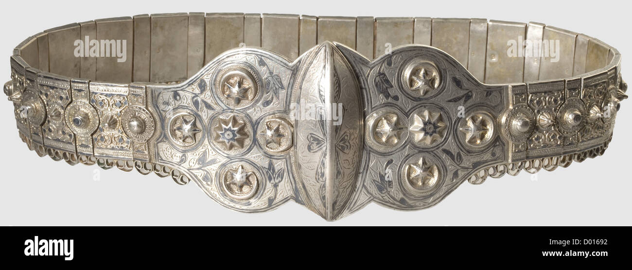 A Syrian gold-inlaid shamshir,1st half of the 19th century. Slightly ...