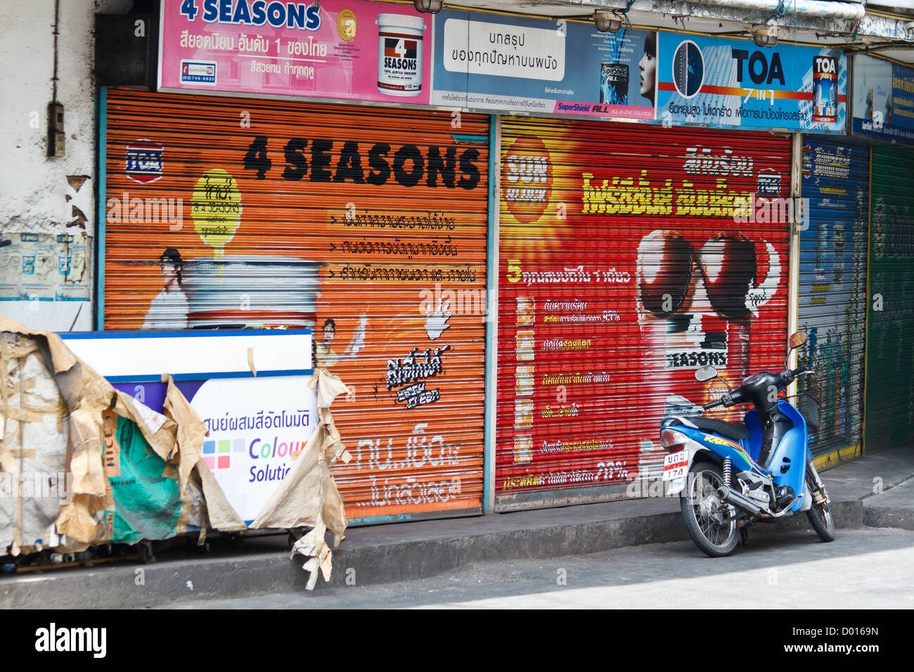 Advertising in Bangkok, Thailand Stock Photo - Alamy