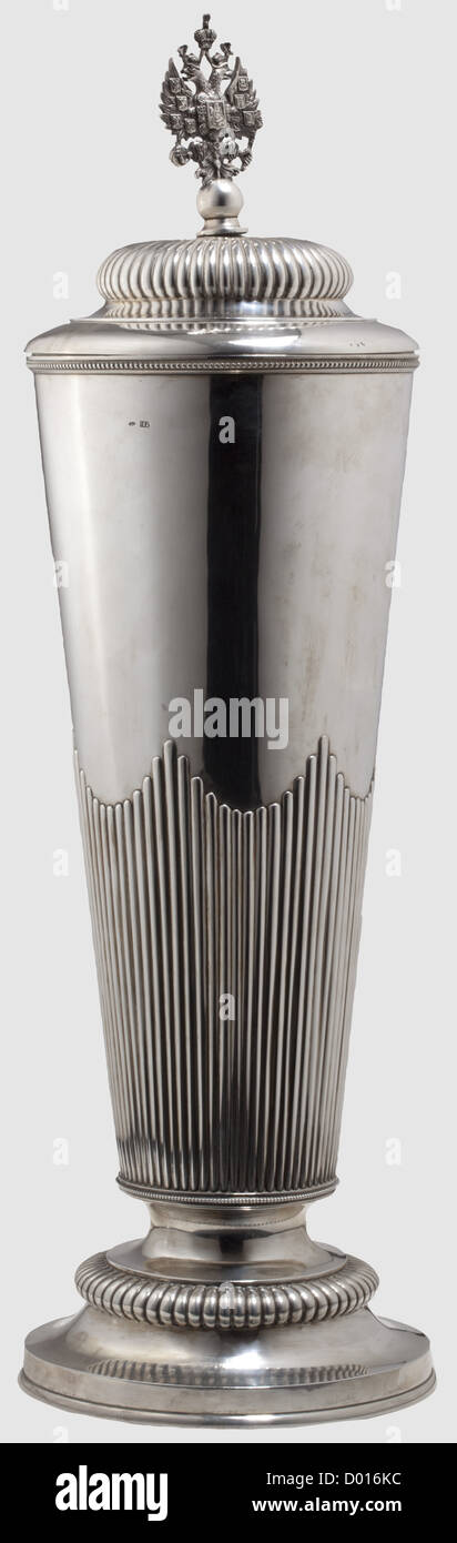 Double headed vessel hi-res stock photography and images - Alamy