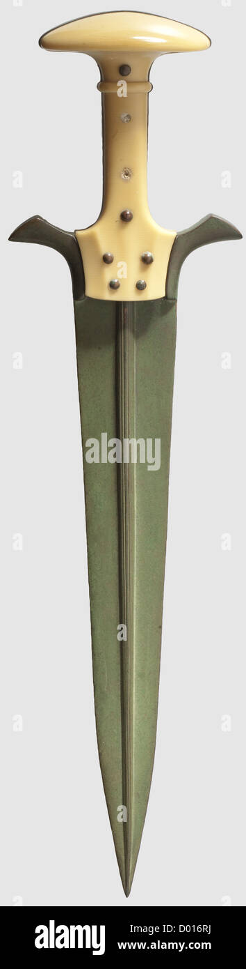 Hermann Göring - A splendid dagger with an "ivory" grip and bronze ...