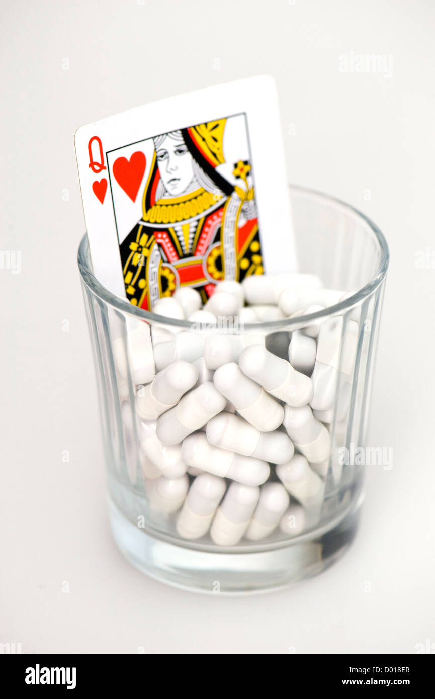 Playing card hi-res stock photography and images - Alamy