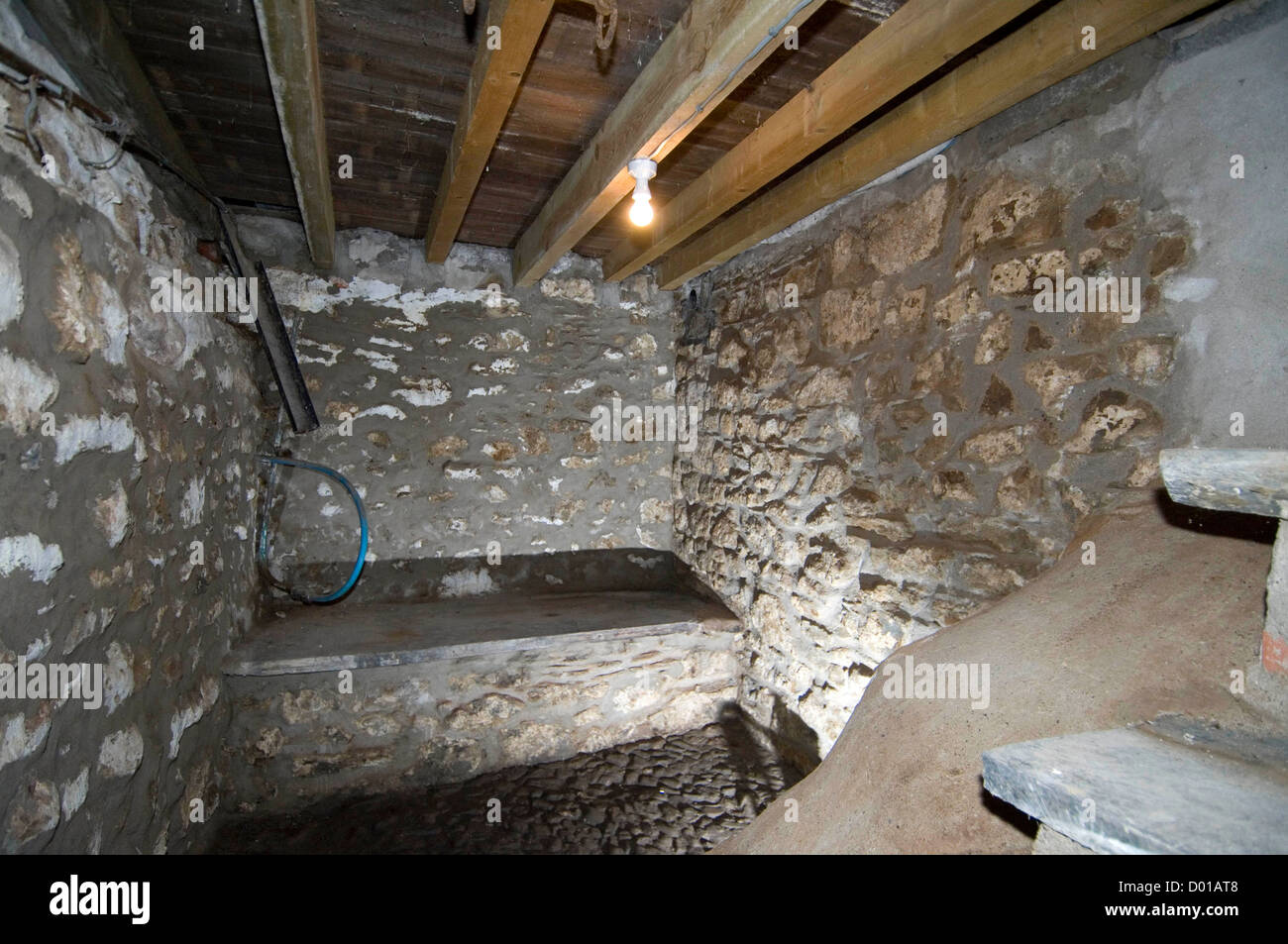Basement house hi-res stock photography and images - Alamy