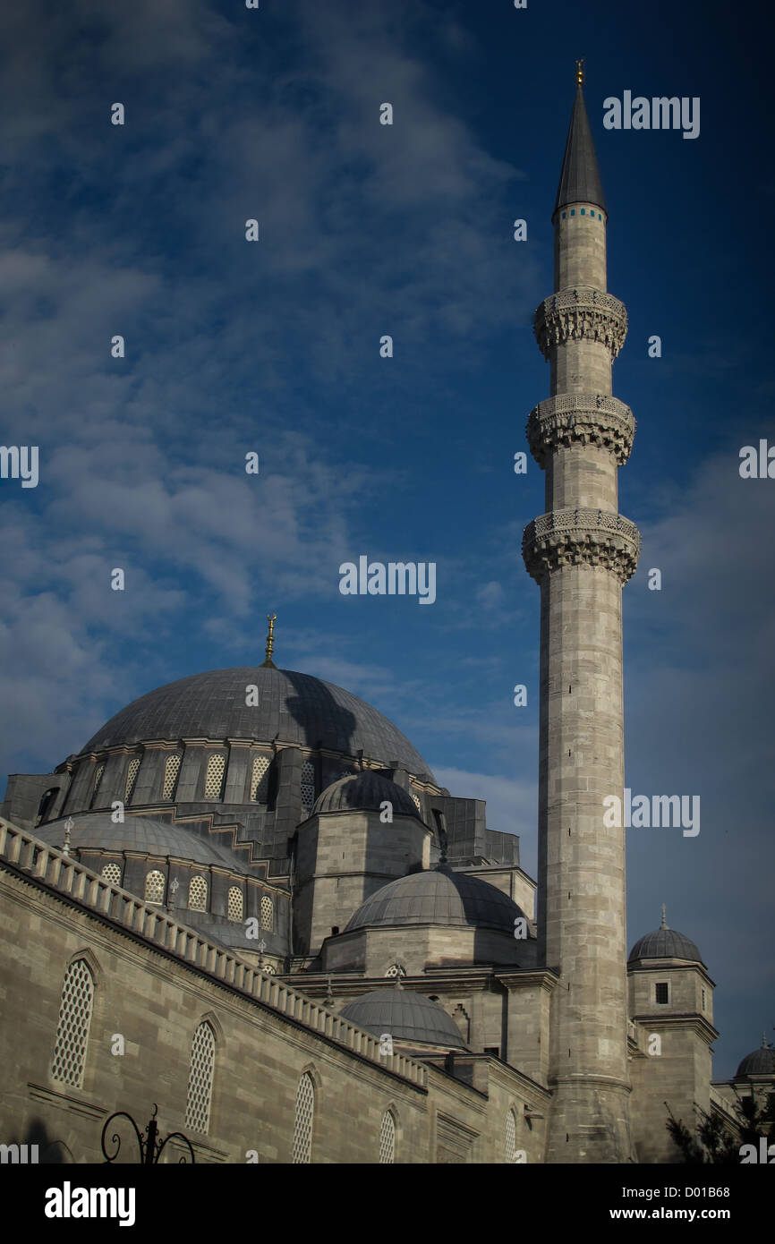 Mosque with blue sky Stock Photo - Alamy