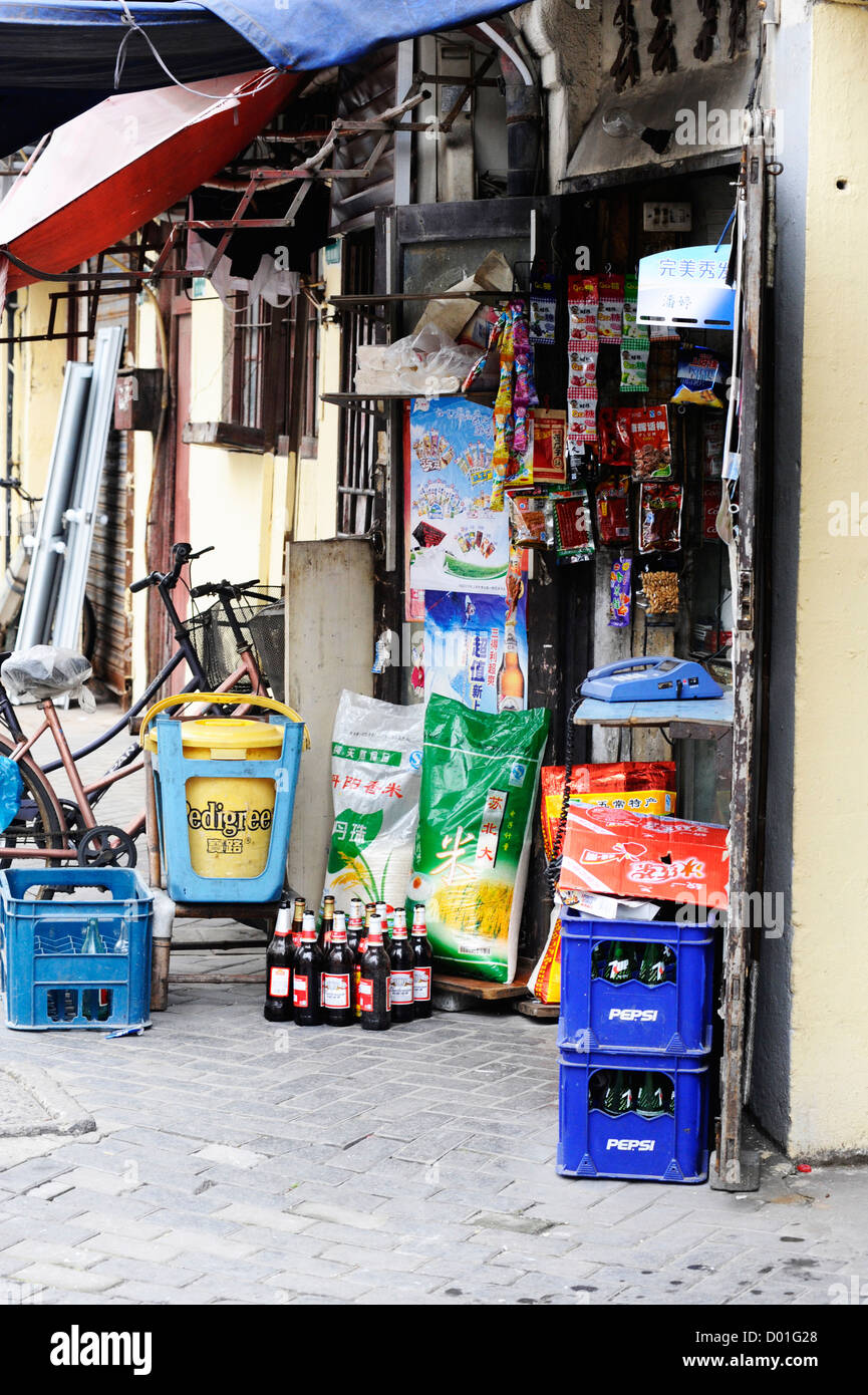 An old local shop in Shanghai Stock Photo - Alamy