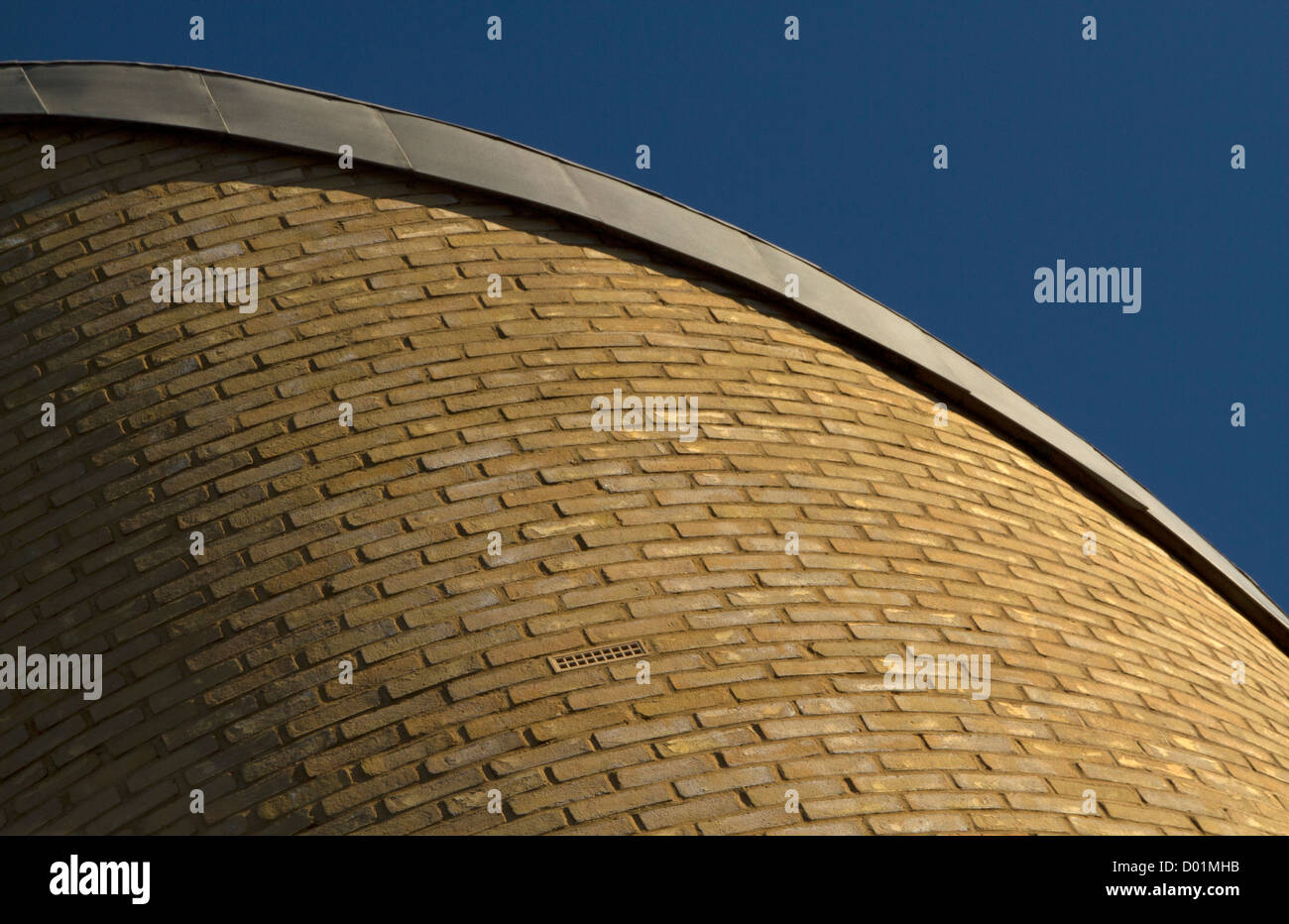 Curved brick wall hi-res stock photography and images - Alamy