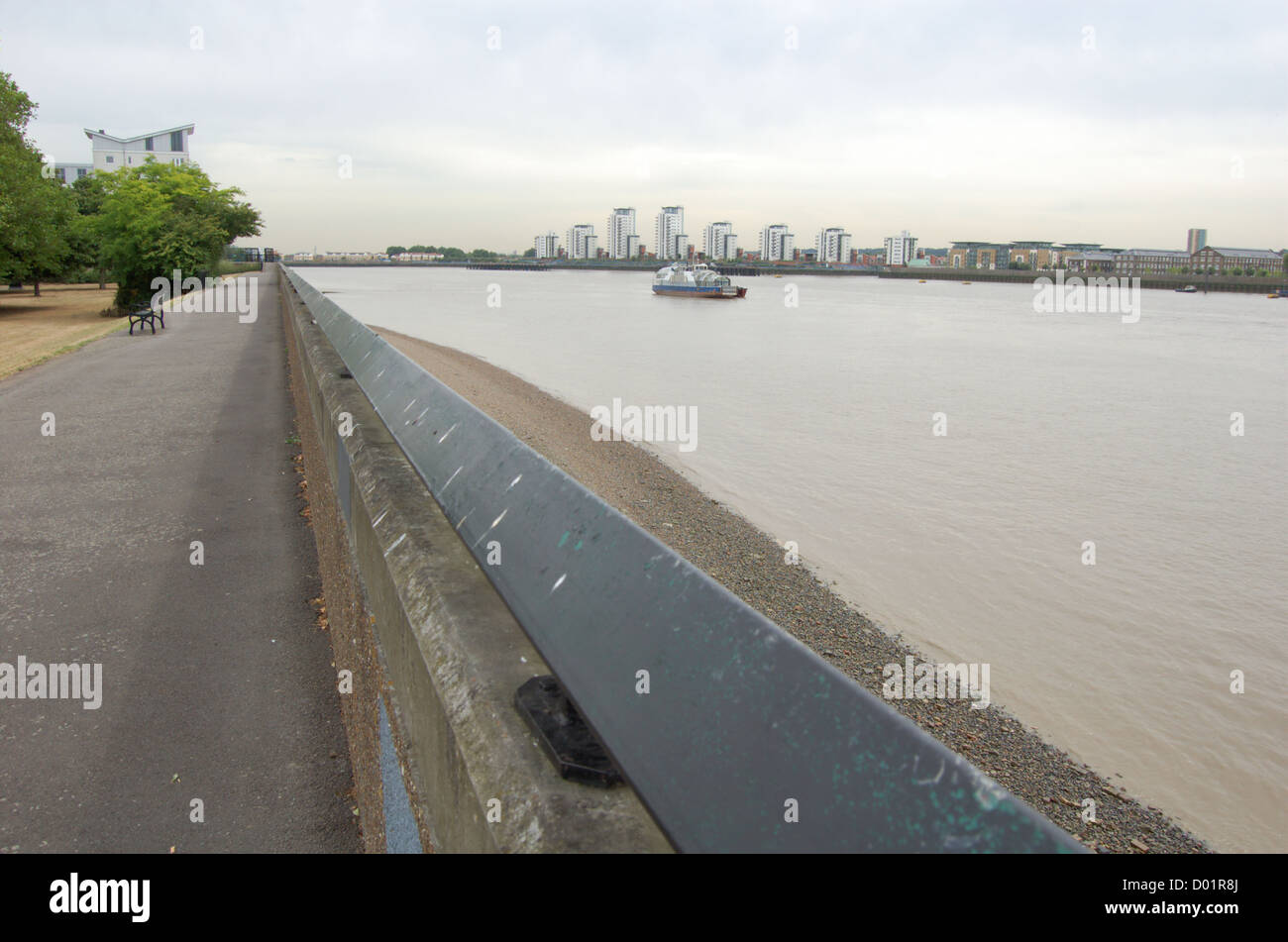 Thames waterfront at Royal Victoria Gardens in London, England Stock ...